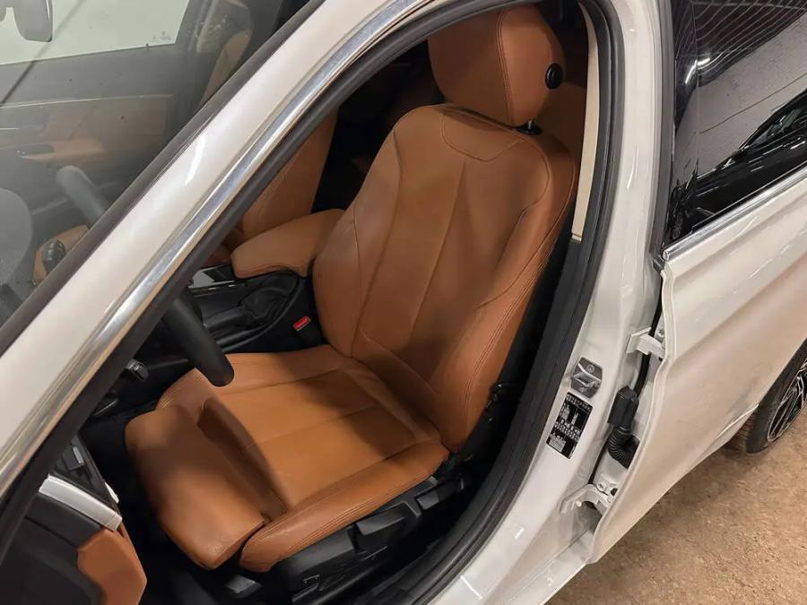 Balts BMW 320 2016 Jūrmala, ar dzinēja tilpumu 2.00 L un nobraukumu 241 tūkst. km par 13450 €, foto 23 vietnē AUTOMOTO.COM.LV