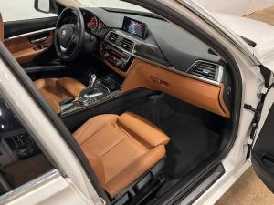 Balts BMW 320 2016 Jūrmala, ar dzinēja tilpumu 2.00 L un nobraukumu 241 tūkst. km par 13450 €, foto 25 vietnē AUTOMOTO.COM.LV