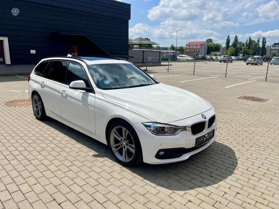 White BMW 320 2016 in Kaunas, with an engine capacity of 2.00 L and mileage of 267 thousand km for 11490 €, photo 13 on AUTOMOTO.COM.LV