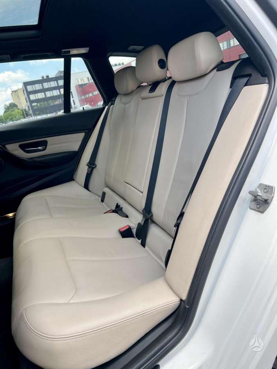 White BMW 320 2016 in Kaunas, with an engine capacity of 2.00 L and mileage of 267 thousand km for 11490 €, photo 28 on AUTOMOTO.COM.LV