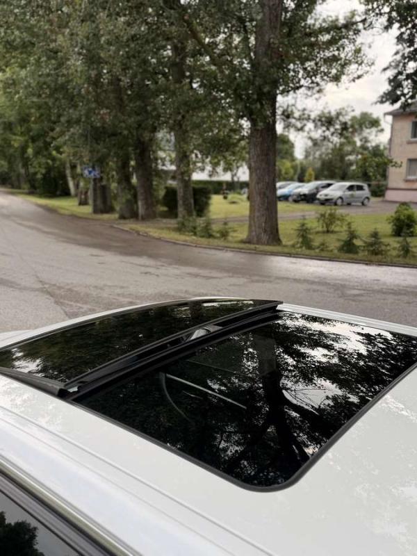 White BMW 320 2016 in Vilkaviskis, with an engine capacity of 2.00 L and mileage of 287 thousand km for 13800 €, photo 10 on AUTOMOTO.COM.LV