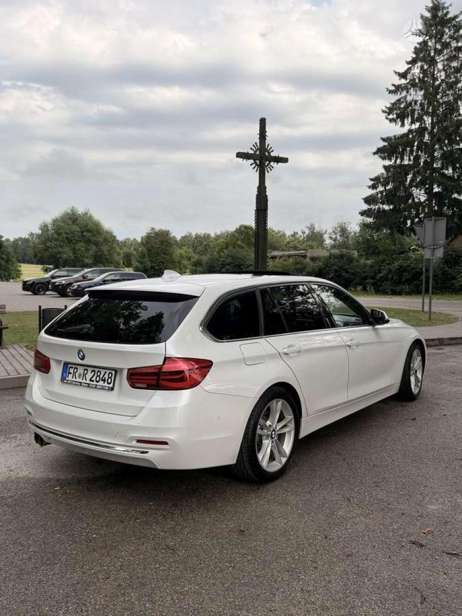White BMW 320 2016 in Vilkaviskis, with an engine capacity of 2.00 L and mileage of 287 thousand km for 13800 €, photo 4 on AUTOMOTO.COM.LV