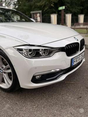 White BMW 320 2016 in Vilkaviskis, with an engine capacity of 2.00 L and mileage of 287 thousand km for 13800 €, photo 8 on AUTOMOTO.COM.LV