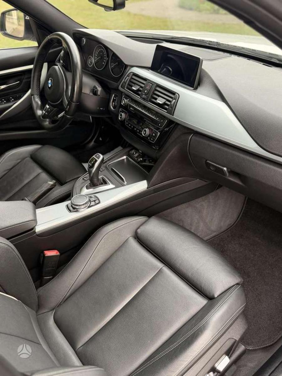 White BMW 320 2016 in Vilkaviskis, with an engine capacity of 2.00 L and mileage of 287 thousand km for 13800 €, photo 19 on AUTOMOTO.COM.LV