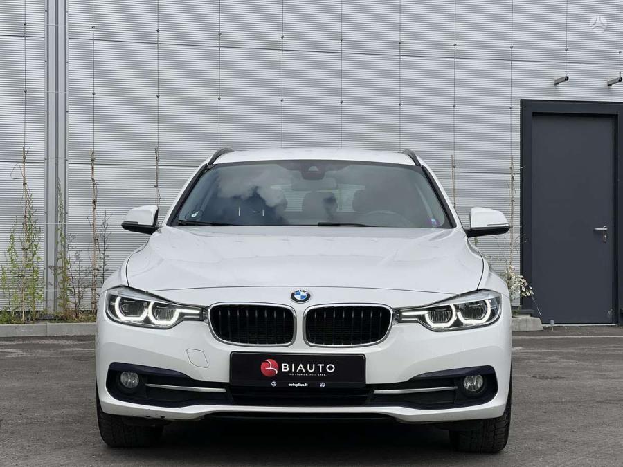 White BMW 320 2016 in Utena, with an engine capacity of 2.00 L and mileage of 281 thousand km for 9350 €, photo 5 on AUTOMOTO.COM.LV