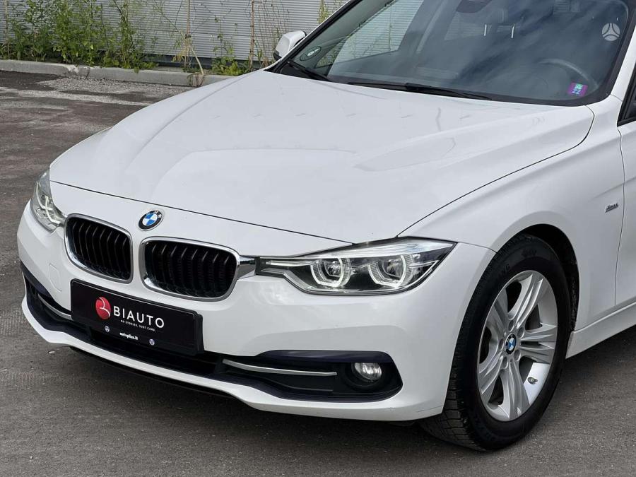 White BMW 320 2016 in Utena, with an engine capacity of 2.00 L and mileage of 281 thousand km for 9350 €, photo 7 on AUTOMOTO.COM.LV