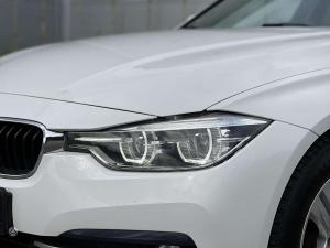 White BMW 320 2016 in Utena, with an engine capacity of 2.00 L and mileage of 281 thousand km for 9350 €, photo 8 on AUTOMOTO.COM.LV