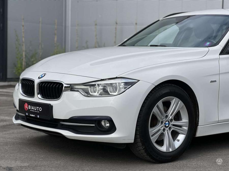 White BMW 320 2016 in Utena, with an engine capacity of 2.00 L and mileage of 281 thousand km for 9350 €, photo 9 on AUTOMOTO.COM.LV