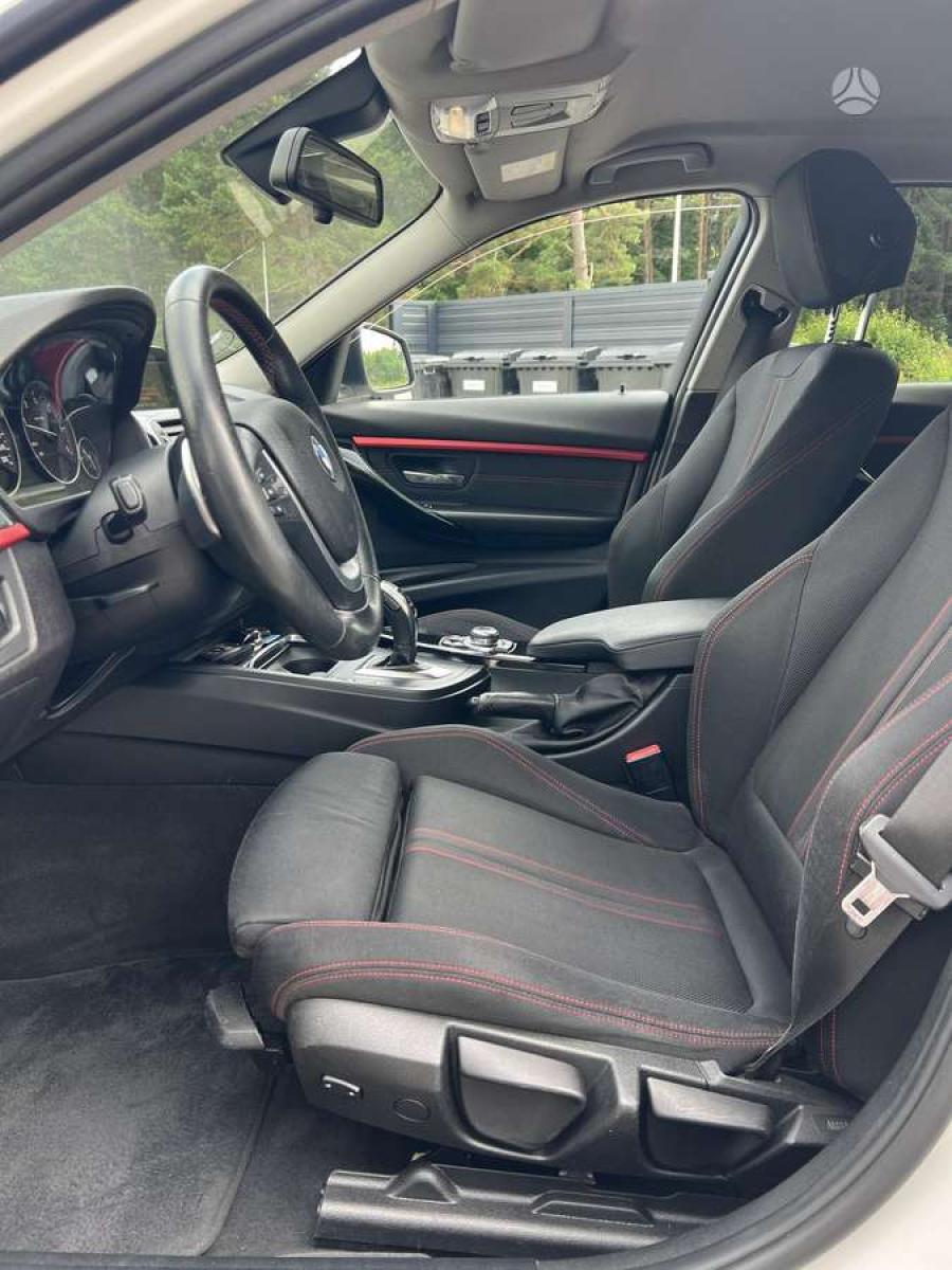 White BMW 320 2016 in Utena, with an engine capacity of 2.00 L and mileage of 281 thousand km for 9350 €, photo 29 on AUTOMOTO.COM.LV