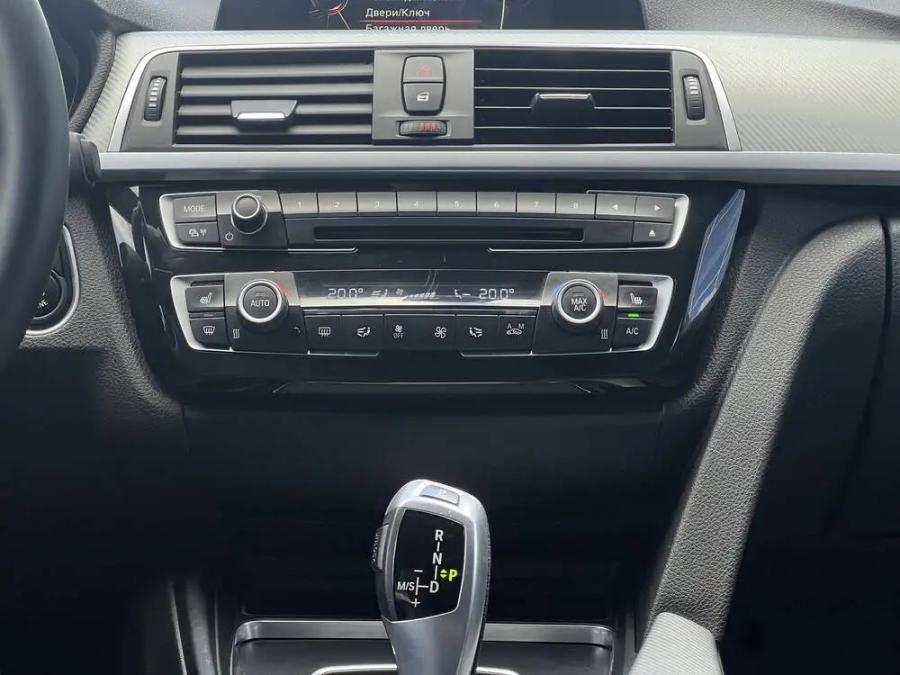 Balts BMW 320 2016 Rēzekne, ar dzinēja tilpumu 2.00 L un nobraukumu 364 tūkst. km par 10990 €, foto 18 vietnē AUTOMOTO.COM.LV