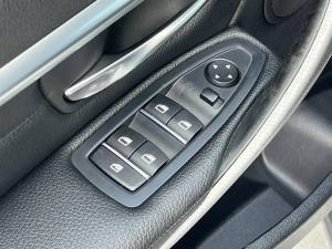 Balts BMW 320 2016 Rēzekne, ar dzinēja tilpumu 2.00 L un nobraukumu 364 tūkst. km par 10990 €, foto 21 vietnē AUTOMOTO.COM.LV