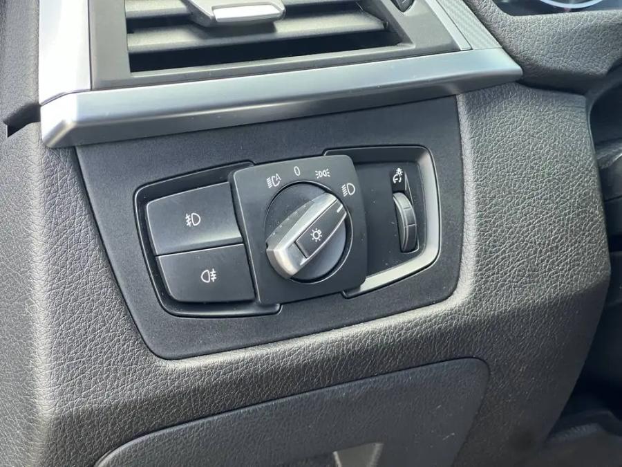 Balts BMW 320 2016 Rēzekne, ar dzinēja tilpumu 2.00 L un nobraukumu 364 tūkst. km par 10990 €, foto 24 vietnē AUTOMOTO.COM.LV