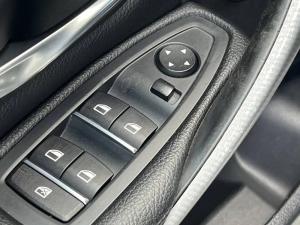 Balts BMW 320 2016 Rēzekne, ar dzinēja tilpumu 2.00 L un nobraukumu 364 tūkst. km par 10990 €, foto 25 vietnē AUTOMOTO.COM.LV