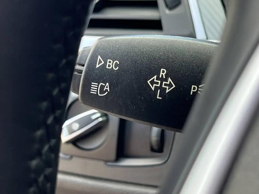 Balts BMW 320 2016 Rēzekne, ar dzinēja tilpumu 2.00 L un nobraukumu 364 tūkst. km par 10990 €, foto 26 vietnē AUTOMOTO.COM.LV