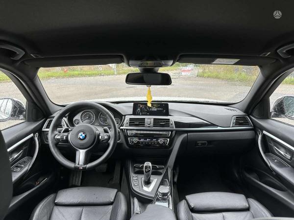 БМВ 320 2016 в Шяуляй на AUTOMOTO.COM.LV Белый БМВ 320 2016 в Шяуляй, объемом двигателя 2.00 л и пробегом 290 тыс. км за 12000 €, фото 9 на AUTOMOTO.COM.LV