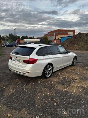 Balts BMW 320 2016 Rīga, ar dzinēja tilpumu 2.00 L un nobraukumu 379 tūkst. km par 8900 €, foto 5 vietnē AUTOMOTO.COM.LV