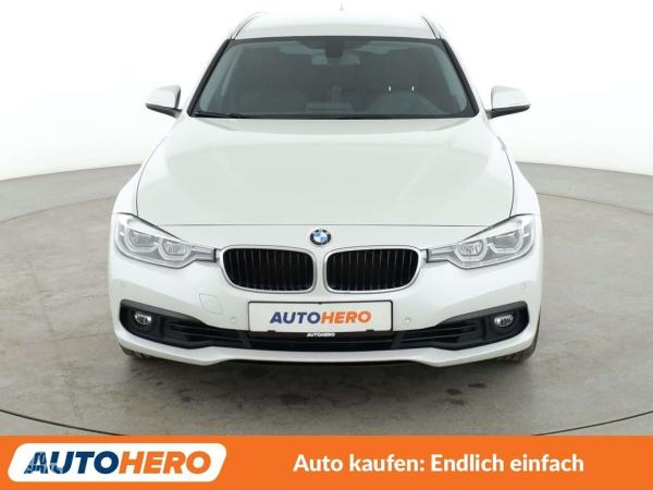 Balts BMW 320 2017 Kauņa, ar dzinēja tilpumu 2.00 L un nobraukumu 76 tūkst. km par 21679 €, foto 9 vietnē AUTOMOTO.COM.LV