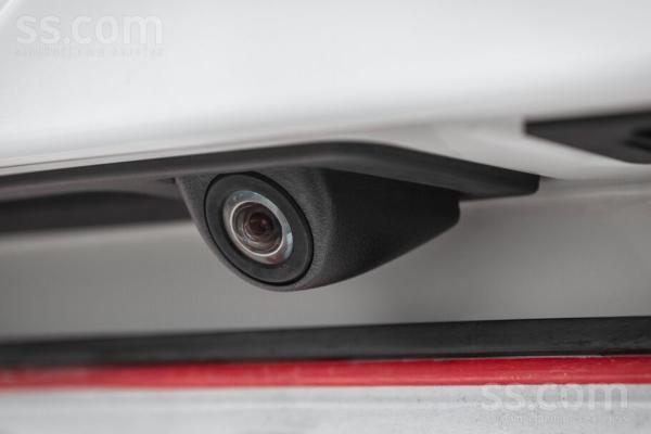 Белый БМВ 320 2017 в Рига, объемом двигателя 2.00 л и пробегом 160 тыс. км за 14500 €, фото 9 на AUTOMOTO.COM.LV