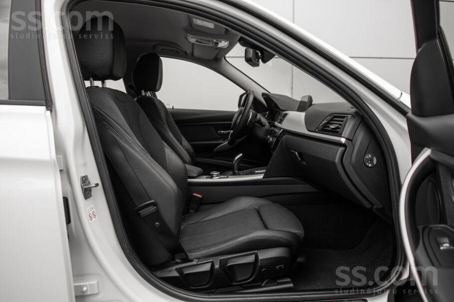 White BMW 320 2017 in Riga, with an engine capacity of 2.00 L and mileage of 160 thousand km for 14500 €, photo 12 on AUTOMOTO.COM.LV