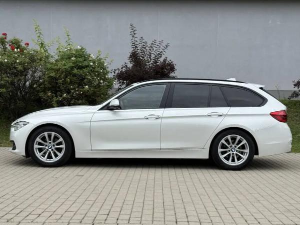 White BMW 320 2017 in Riga, with an engine capacity of 2.00 L and mileage of 215 thousand km for 12990 €, photo 8 on AUTOMOTO.COM.LV