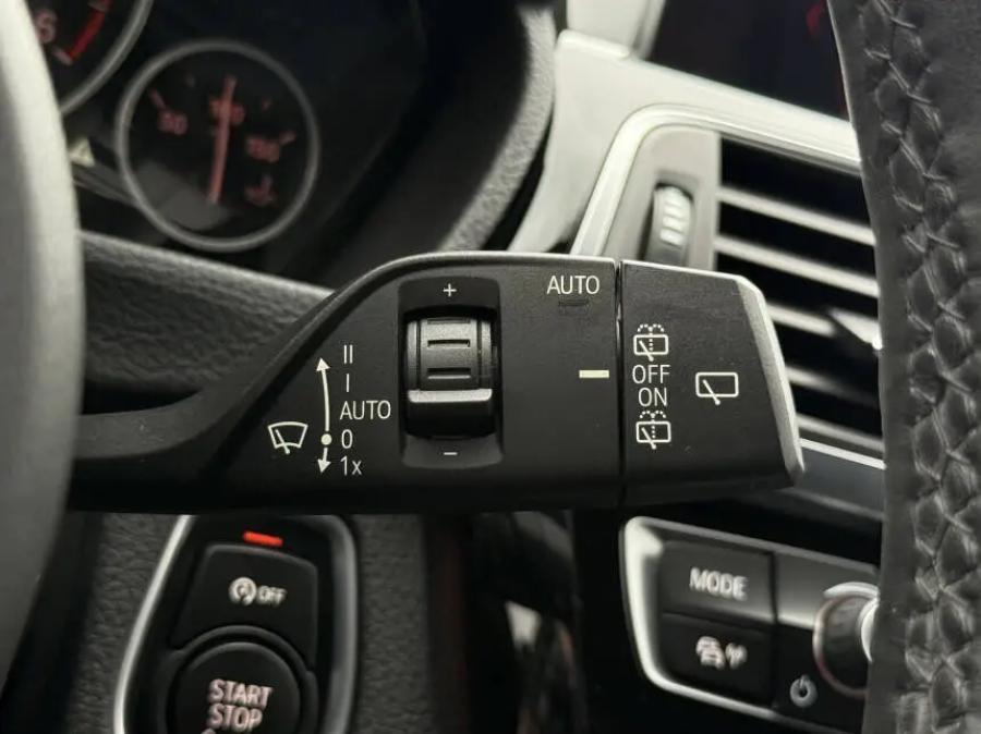 Balts BMW 320 2017 Rīga, ar dzinēja tilpumu 2.00 L un nobraukumu 215 tūkst. km par 12990 €, foto 16 vietnē AUTOMOTO.COM.LV