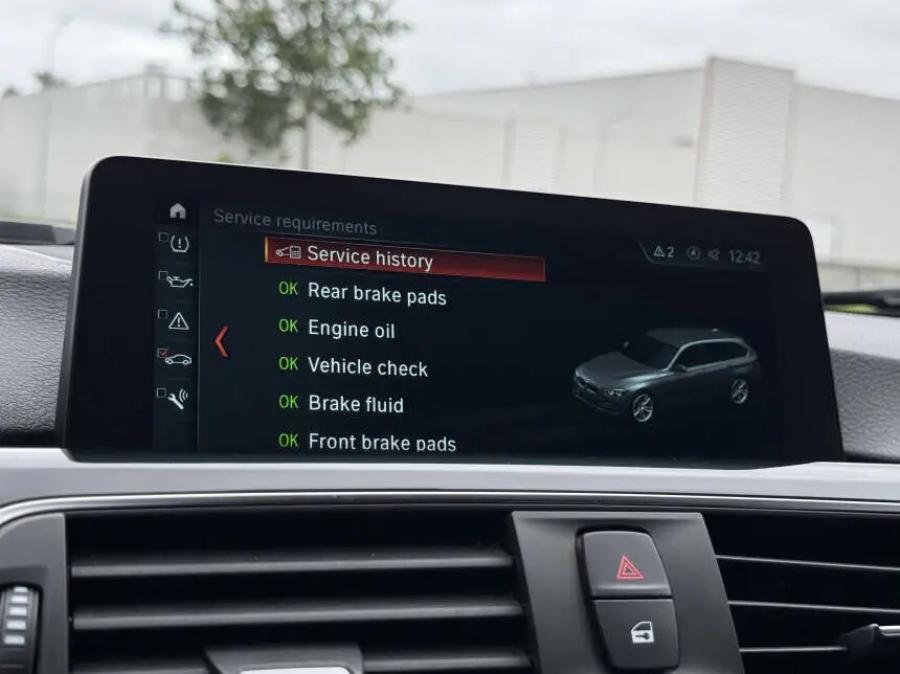 Balts BMW 320 2017 Rīga, ar dzinēja tilpumu 2.00 L un nobraukumu 215 tūkst. km par 12990 €, foto 22 vietnē AUTOMOTO.COM.LV