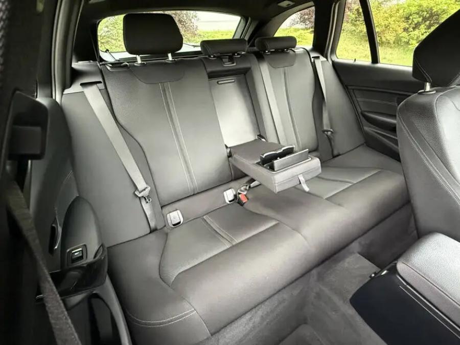 Balts BMW 320 2017 Rīga, ar dzinēja tilpumu 2.00 L un nobraukumu 215 tūkst. km par 12990 €, foto 27 vietnē AUTOMOTO.COM.LV