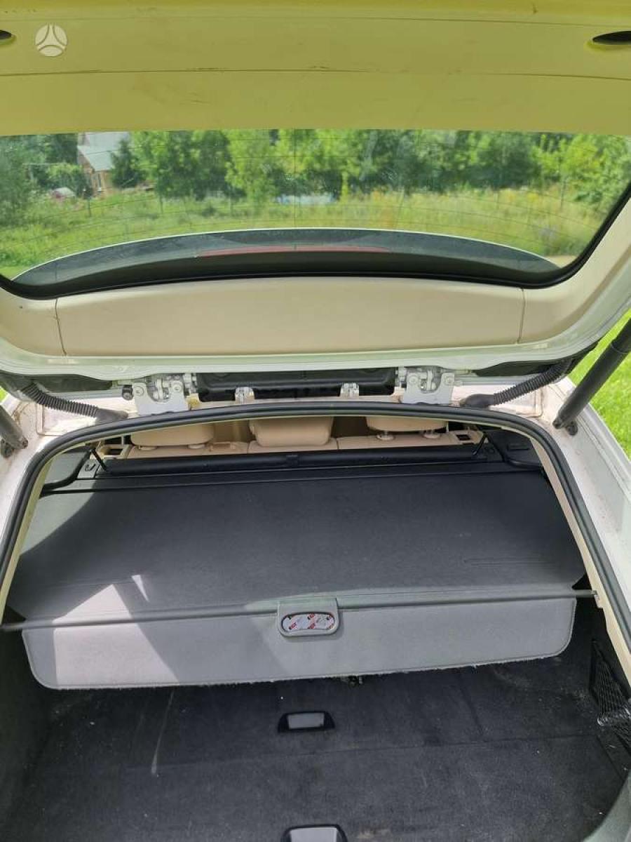 White BMW 320 2017 in Jonava, with an engine capacity of 2.00 L and mileage of 136 thousand km for 3699 €, photo 13 on AUTOMOTO.COM.LV