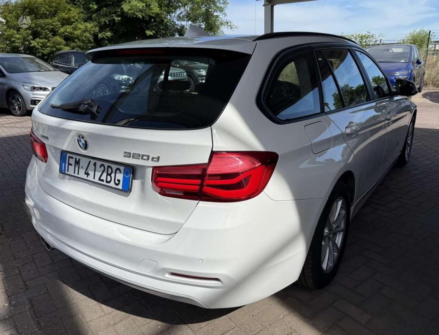 Balts BMW 320 2017 Šauļi, ar dzinēja tilpumu 2.00 L un nobraukumu 245 tūkst. km par 8700 €, foto 5 vietnē AUTOMOTO.COM.LV