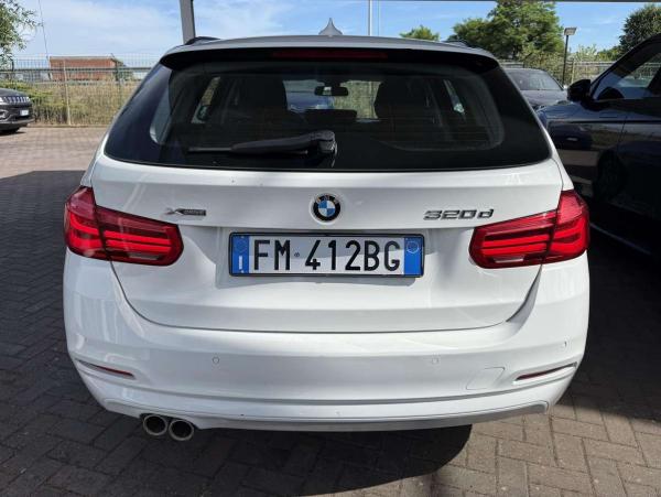 White BMW 320 2017 in Siauliai, with an engine capacity of 2.00 L and mileage of 245 thousand km for 8700 €, photo 5 on AUTOMOTO.COM.LV