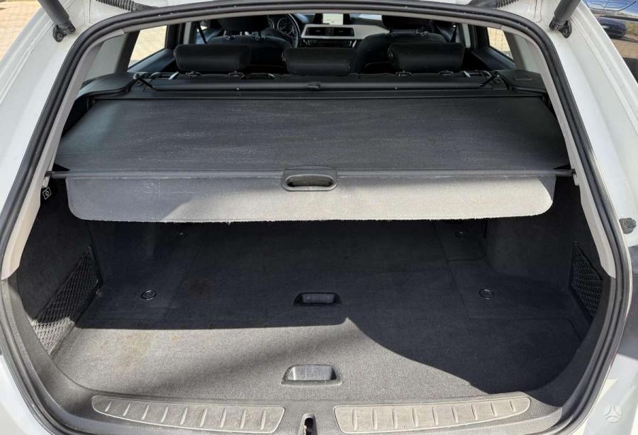 Balts BMW 320 2017 Šauļi, ar dzinēja tilpumu 2.00 L un nobraukumu 245 tūkst. km par 8700 €, foto 12 vietnē AUTOMOTO.COM.LV