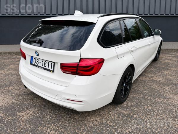 White BMW 320 2017 in Riga, with an engine capacity of 2.00 L and mileage of 308 thousand km for 7850 €, photo 5 on AUTOMOTO.COM.LV