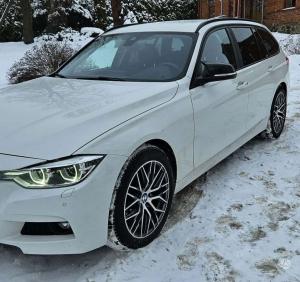 White BMW 320 2018 in Kaisiadorys, with an engine capacity of 2.00 L and mileage of 300 thousand km for 11650 €, photo 2 on AUTOMOTO.COM.LV