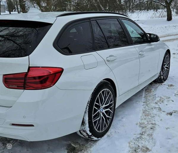 White BMW 320 2018 in Kaisiadorys, with an engine capacity of 2.00 L and mileage of 300 thousand km for 11650 €, photo 6 on AUTOMOTO.COM.LV
