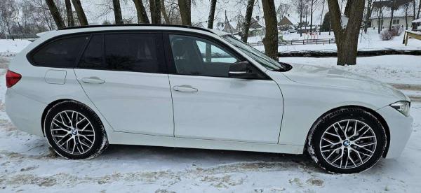 White BMW 320 2018 in Kaisiadorys, with an engine capacity of 2.00 L and mileage of 300 thousand km for 11650 €, photo 7 on AUTOMOTO.COM.LV