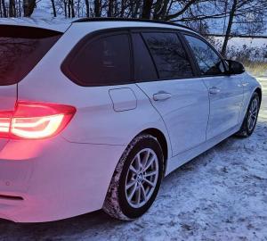 White BMW 320 2018 in Kaisiadorys, with an engine capacity of 2.00 L and mileage of 300 thousand km for 11650 €, photo 12 on AUTOMOTO.COM.LV