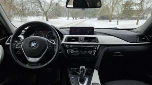 White BMW 320 2018 in Kaisiadorys, with an engine capacity of 2.00 L and mileage of 300 thousand km for 11650 €, photo 14 on AUTOMOTO.COM.LV