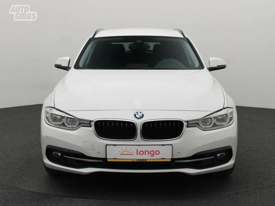 White BMW 320 2018 in Vilnius, with an engine capacity of 2.00 L and mileage of 207 thousand km for 13599 €, photo 4 on AUTOMOTO.COM.LV