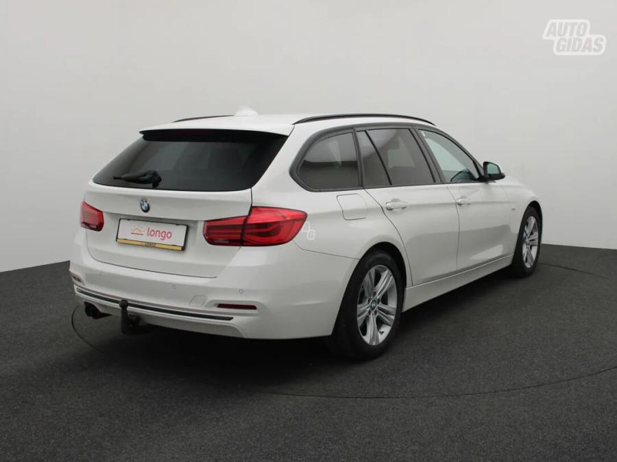 White BMW 320 2018 in Vilnius, with an engine capacity of 2.00 L and mileage of 207 thousand km for 13599 €, photo 9 on AUTOMOTO.COM.LV