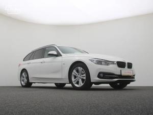 White BMW 320 2018 in Vilnius, with an engine capacity of 2.00 L and mileage of 207 thousand km for 13599 €, photo 12 on AUTOMOTO.COM.LV
