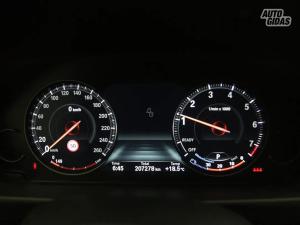 White BMW 320 2018 in Vilnius, with an engine capacity of 2.00 L and mileage of 207 thousand km for 13599 €, photo 20 on AUTOMOTO.COM.LV