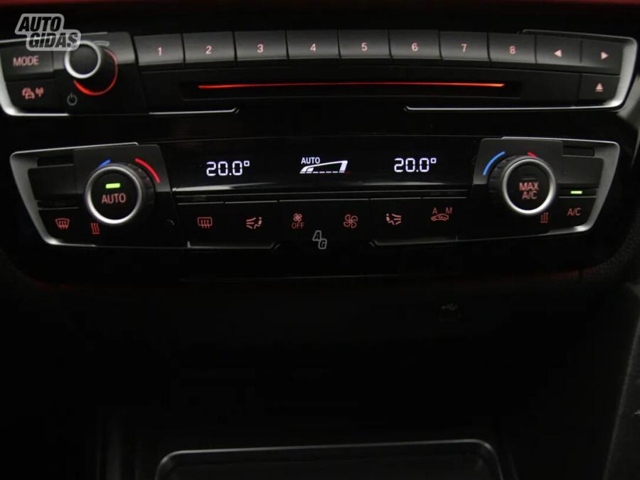 White BMW 320 2018 in Vilnius, with an engine capacity of 2.00 L and mileage of 207 thousand km for 13599 €, photo 21 on AUTOMOTO.COM.LV
