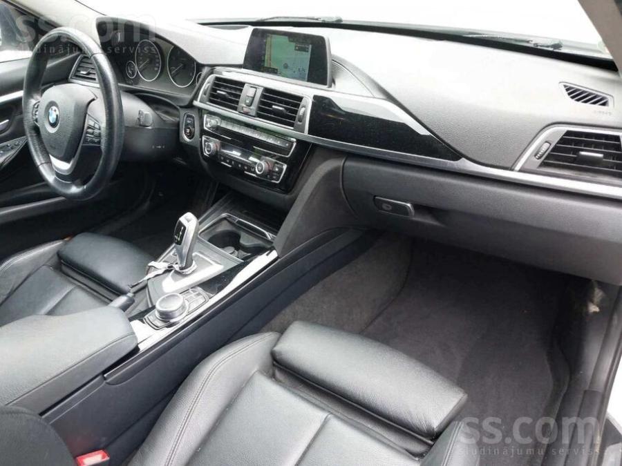 White BMW 320 2018 in Riga, with an engine capacity of 2.00 L and mileage of 218 thousand km for 13555 €, photo 8 on AUTOMOTO.COM.LV