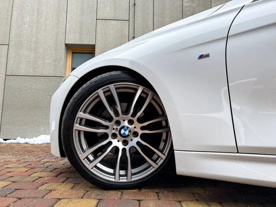 Balts BMW 320 2018 Rīga, ar dzinēja tilpumu 2.00 L un nobraukumu 151 tūkst. km par 11000 €, foto 13 vietnē AUTOMOTO.COM.LV