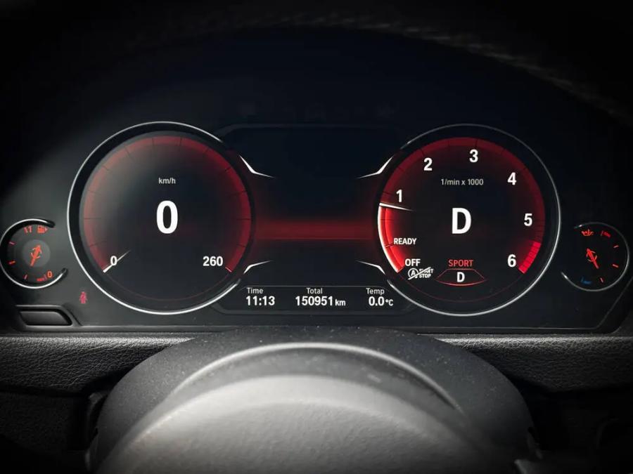 Balts BMW 320 2018 Rīga, ar dzinēja tilpumu 2.00 L un nobraukumu 151 tūkst. km par 11000 €, foto 14 vietnē AUTOMOTO.COM.LV