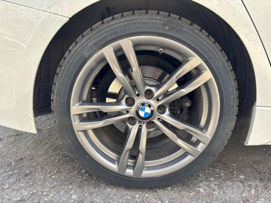 Balts BMW 320 2018 Saldus, ar dzinēja tilpumu 2.00 L un nobraukumu 300 tūkst. km par 14000 €, foto 6 vietnē AUTOMOTO.COM.LV