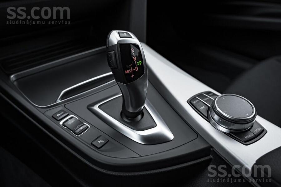 Balts BMW 320 2018 Rīga, ar dzinēja tilpumu 2.00 L un nobraukumu 177 tūkst. km par 16950 €, foto 22 vietnē AUTOMOTO.COM.LV
