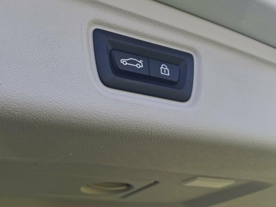 Белый БМВ 320 2019 в Таллин, объемом двигателя 2.00 л и пробегом 190 тыс. км за 21100 €, фото 11 на AUTOMOTO.COM.LV