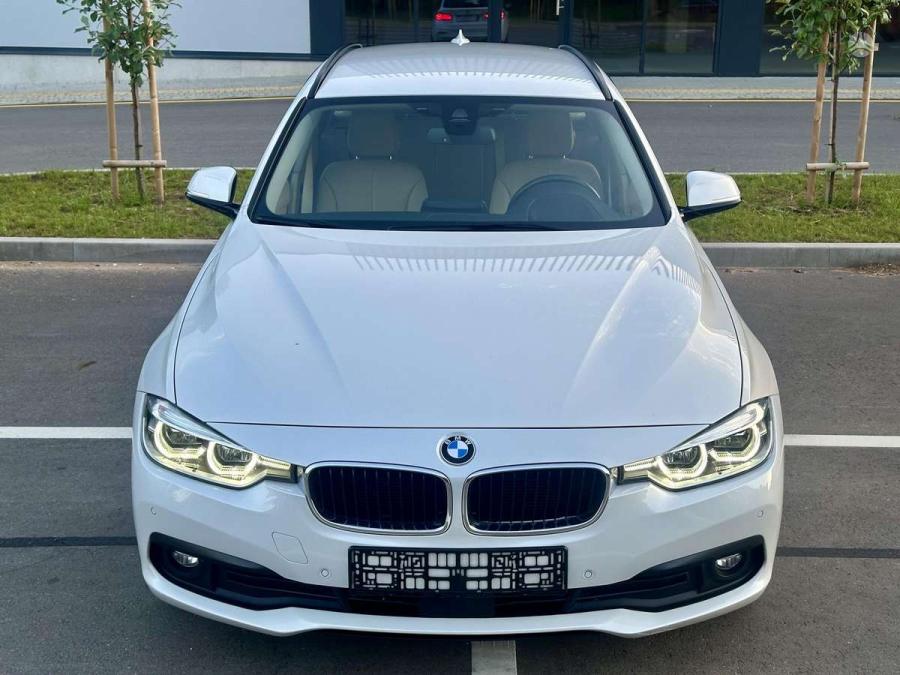 White BMW 320 2019 in Utena, with an engine capacity of 2.00 L and mileage of 204 thousand km for 11800 €, photo 5 on AUTOMOTO.COM.LV