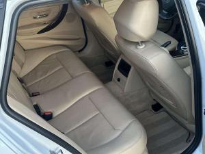 White BMW 320 2019 in Utena, with an engine capacity of 2.00 L and mileage of 204 thousand km for 11800 €, photo 20 on AUTOMOTO.COM.LV
